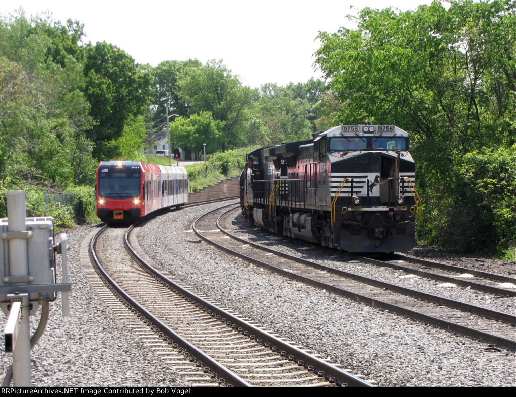NJT 3515 and 3413; NS 9756